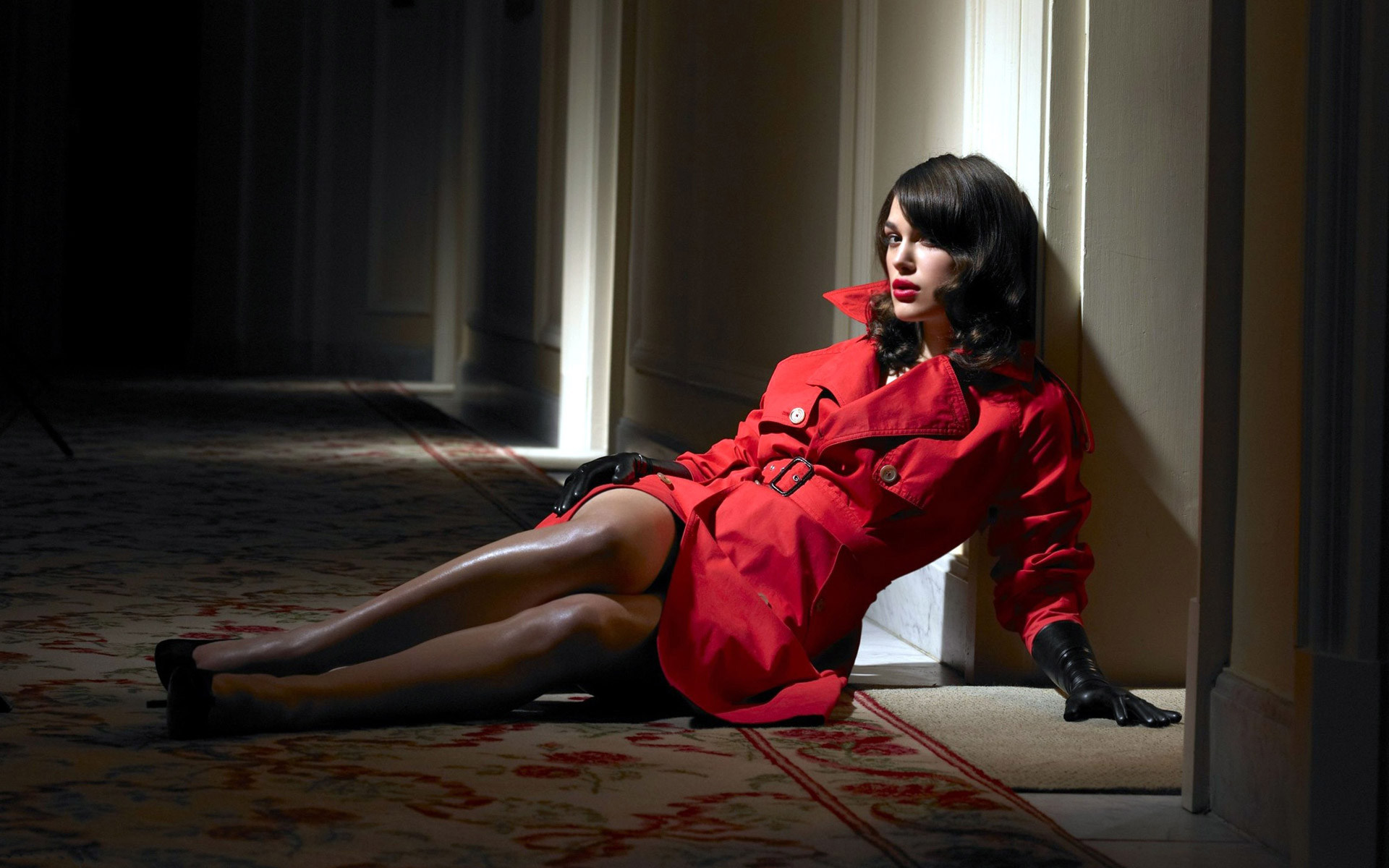 Lady in Red - როგორ უნდა ატაროთ წითელი კაბა (ლაიფჰაკები ყველაზე ...