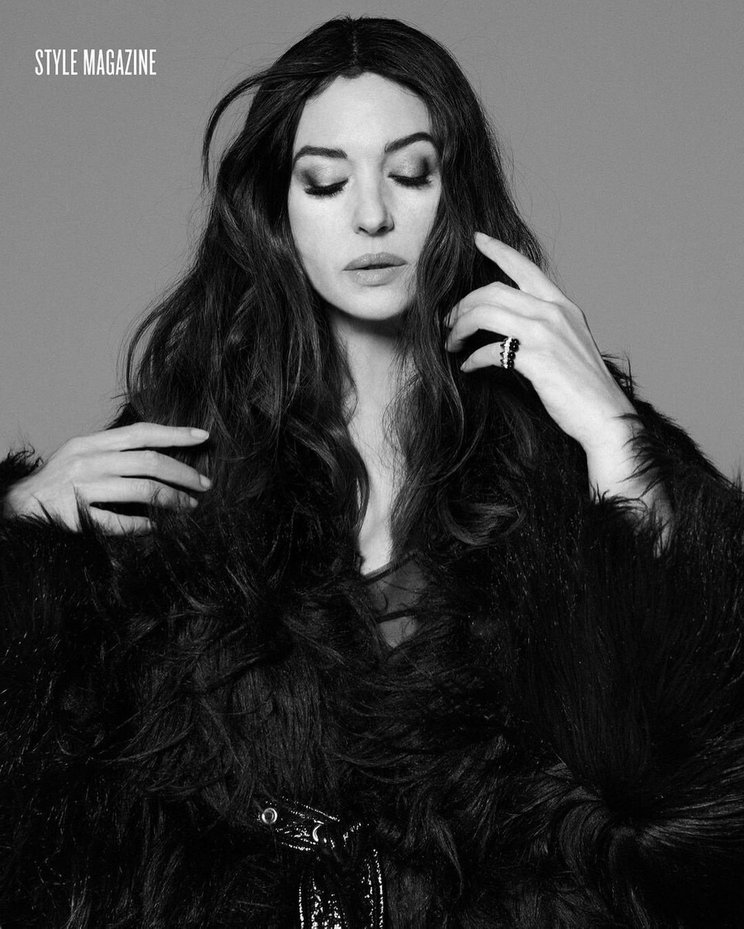 მონიკა ბელუჩი პირველი ქალია, რომელმაც Italian Style Magazine-ის ...