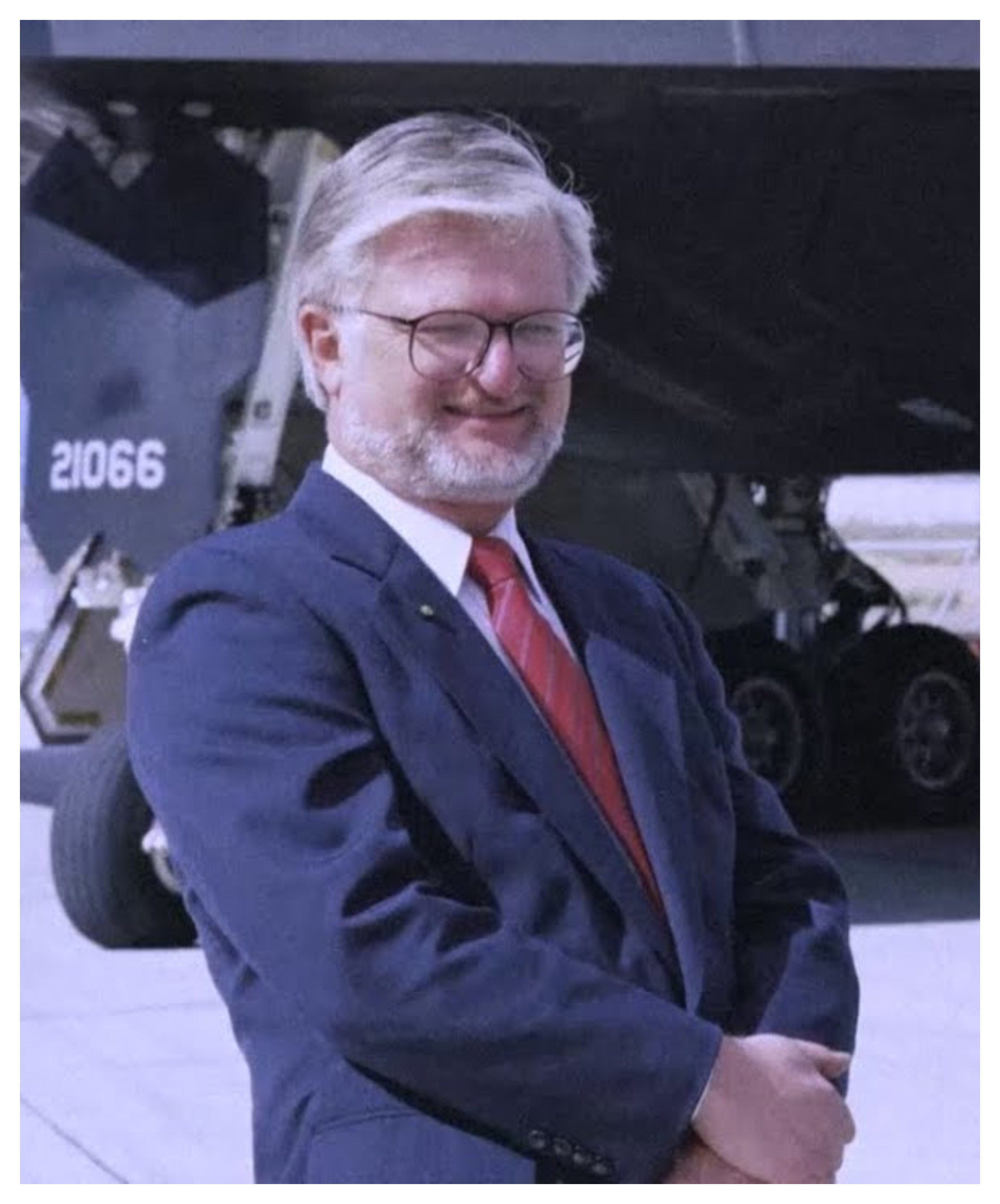 გენიელური ინჟინერი და დიზაინერი, B-2 Spirit-ის შემქმნელები - ჰელ ...
