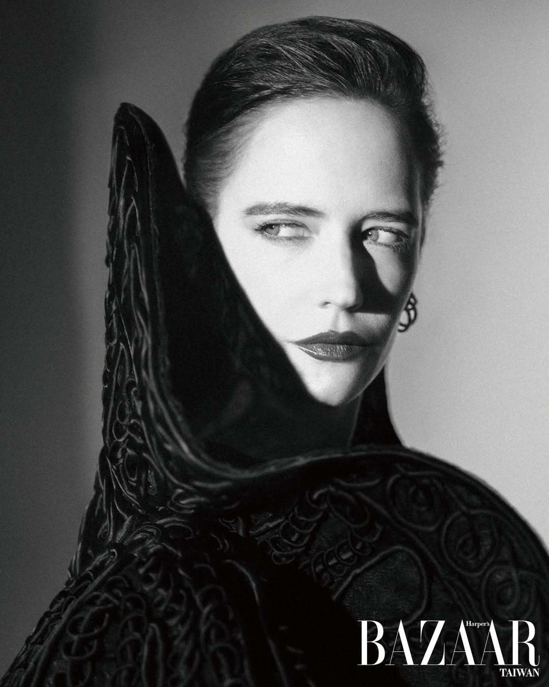 ევა გრინი Harper’s Bazaar Taiwan-ის გარეკანზეა - Beaumonde